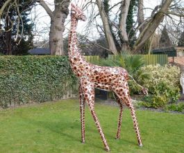 Large Giraffe Garden statue | ModernFL